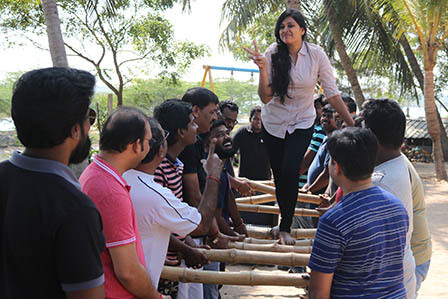 Human Ladders Team Building Activity | Sieger Group